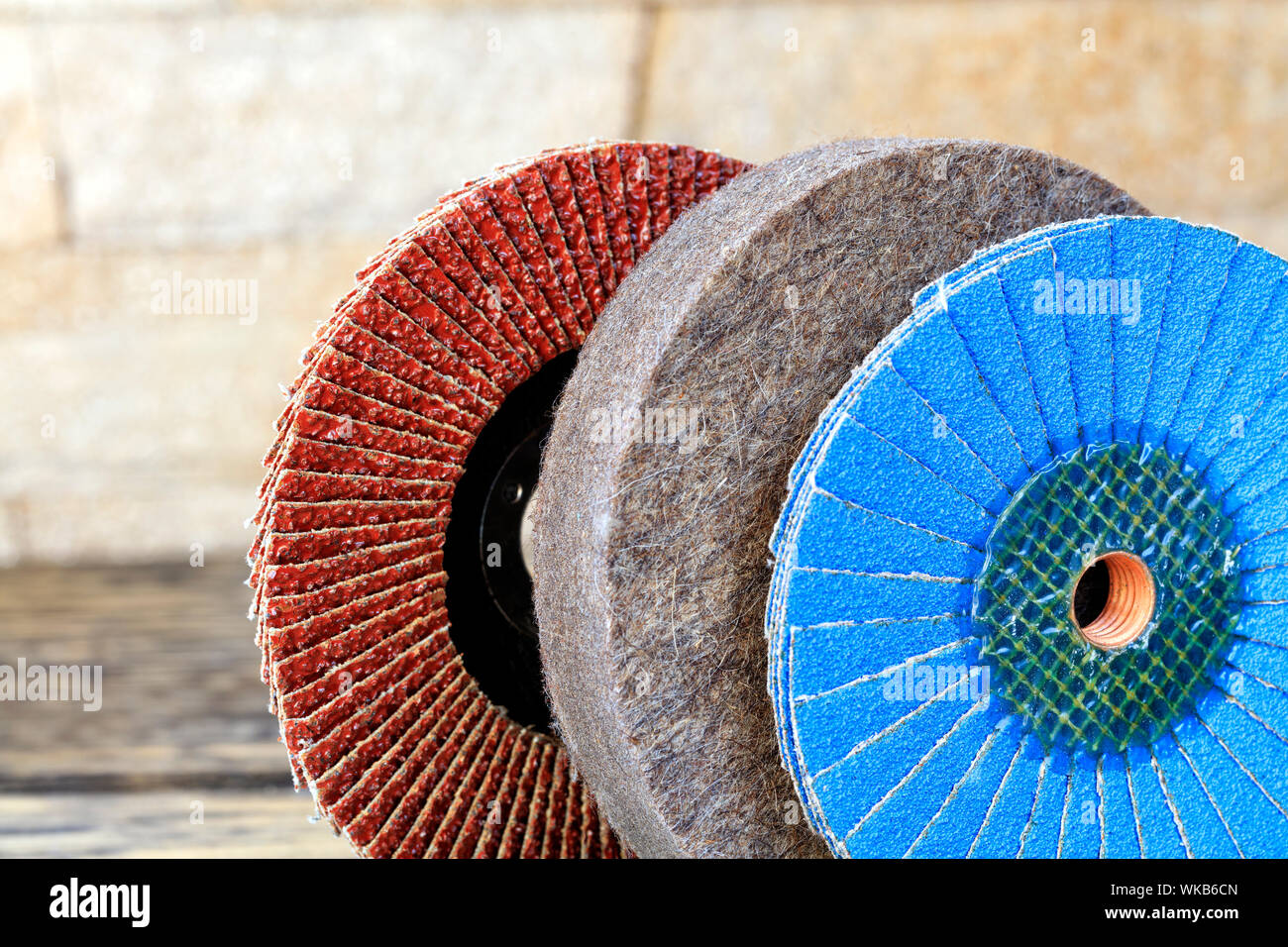 Wood grain circle hi-res stock photography and images - Alamy