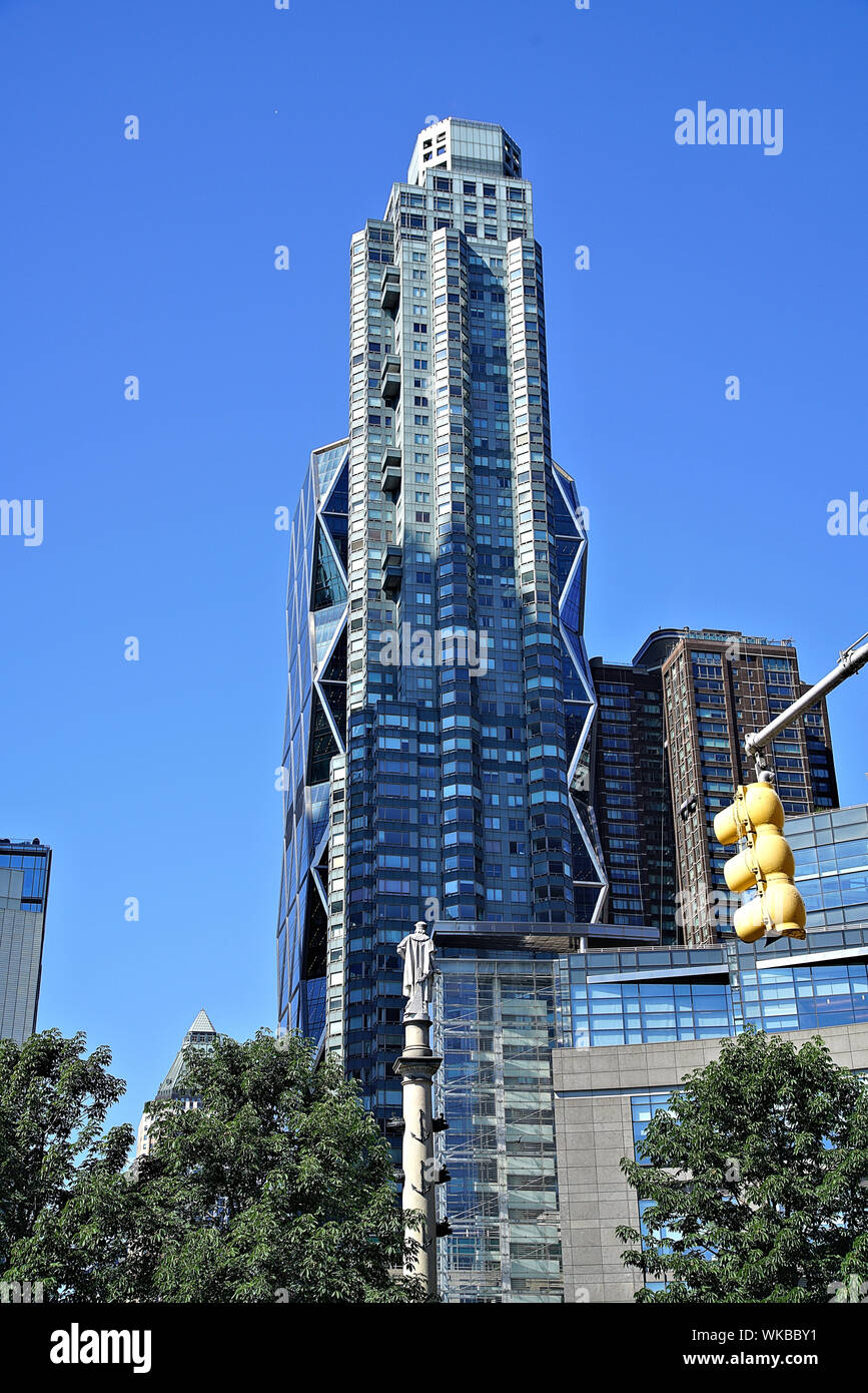 High rise building facades hi-res stock photography and images - Alamy