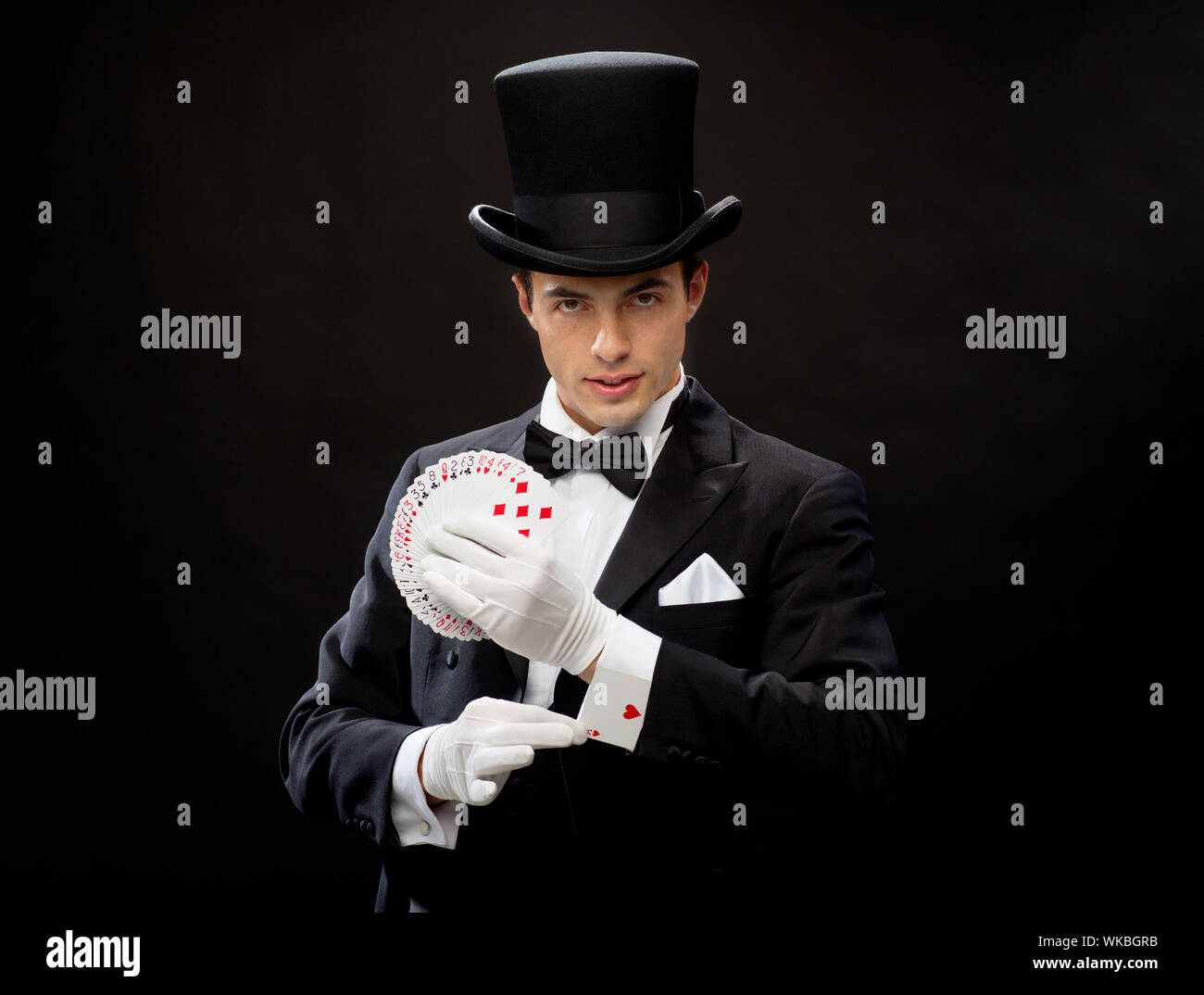 Magic performance hi-res stock photography and images - Alamy