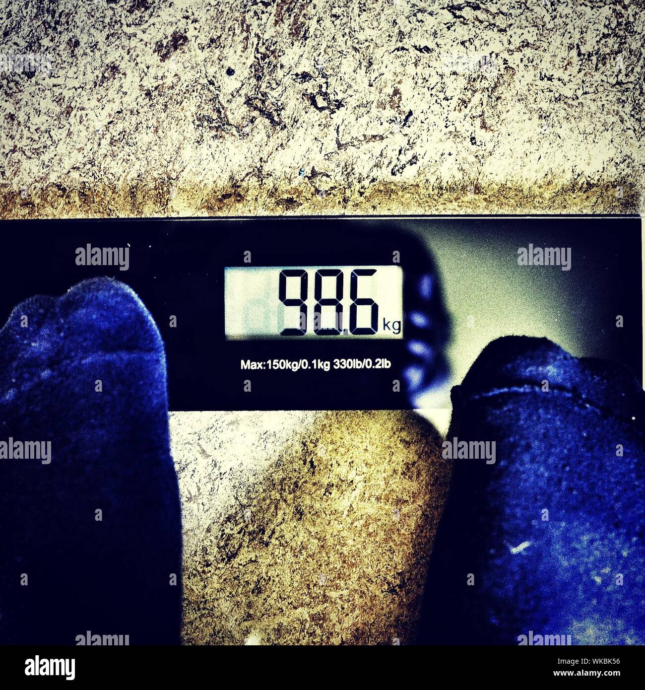 Scale person hi-res stock photography and images - Alamy