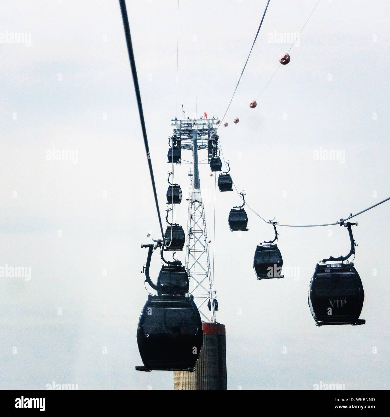 Cable cars singapore hi-res stock photography and images - Alamy