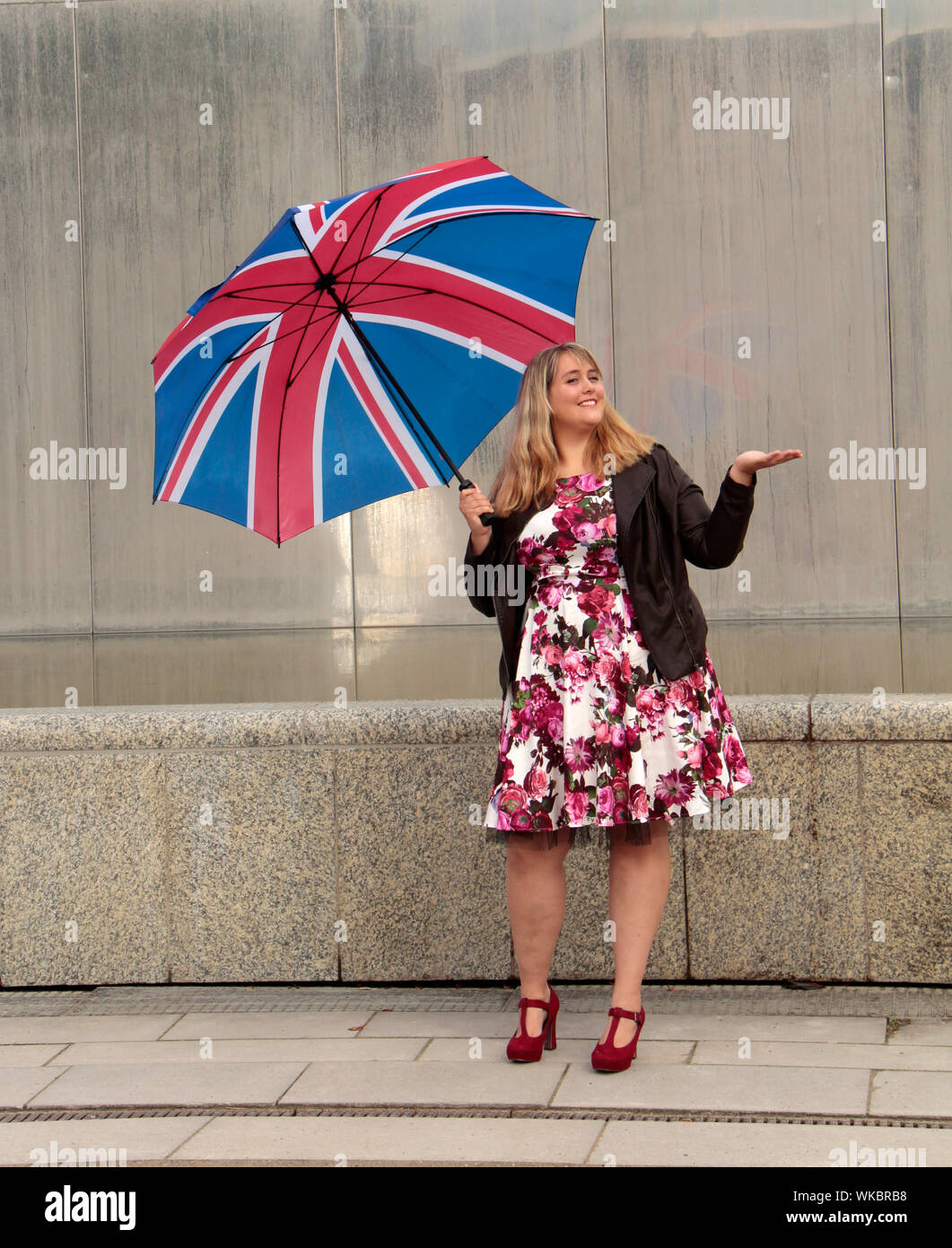 Woman british hi-res stock photography and images - Alamy