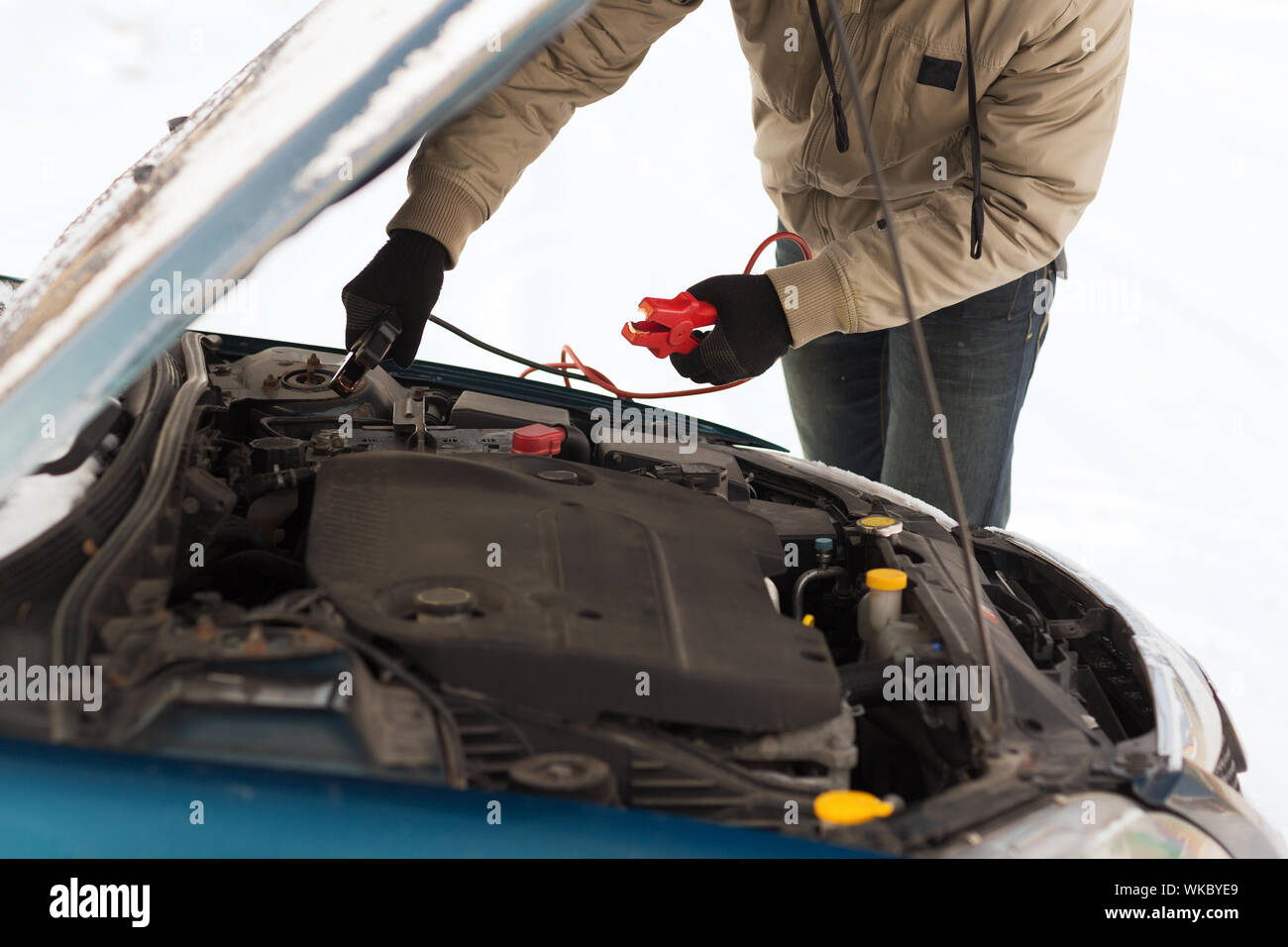 Electric car engine bonnet hi-res stock photography and images - Alamy