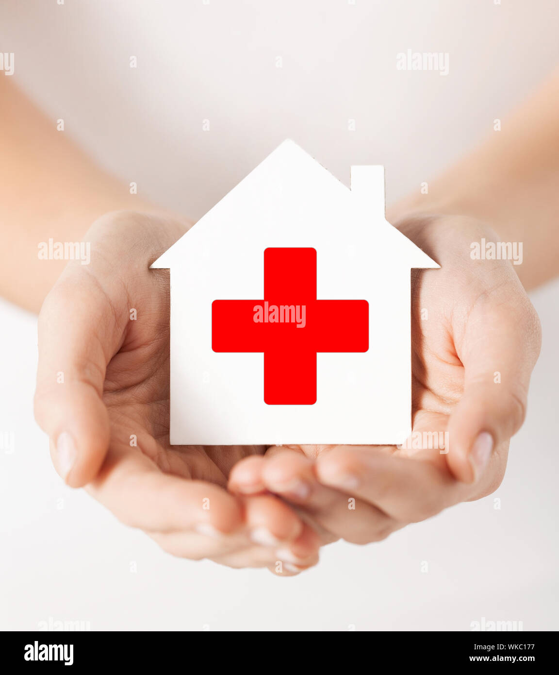 Red cross volunteer house hi-res stock photography and images - Alamy