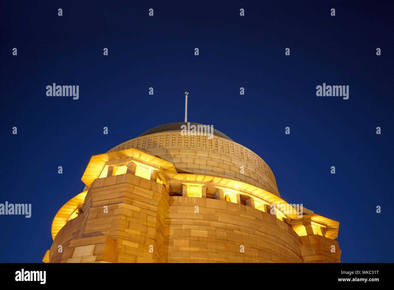 Low angle view of a government building, Rashtrapati Bhavan, New Delhi ...