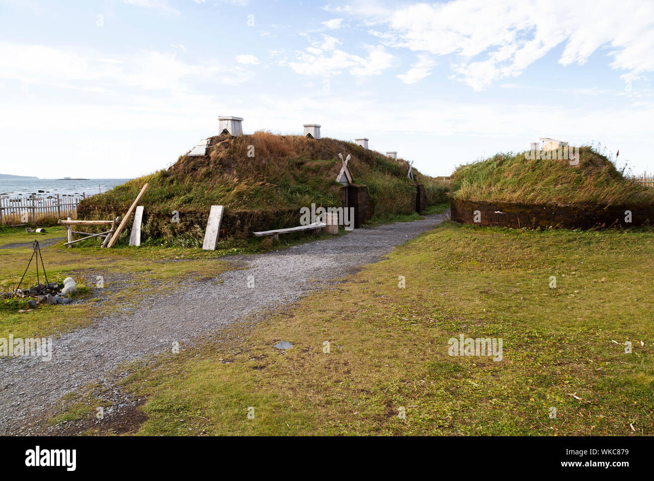 Archaeological site turf roof hi-res stock photography and images - Alamy