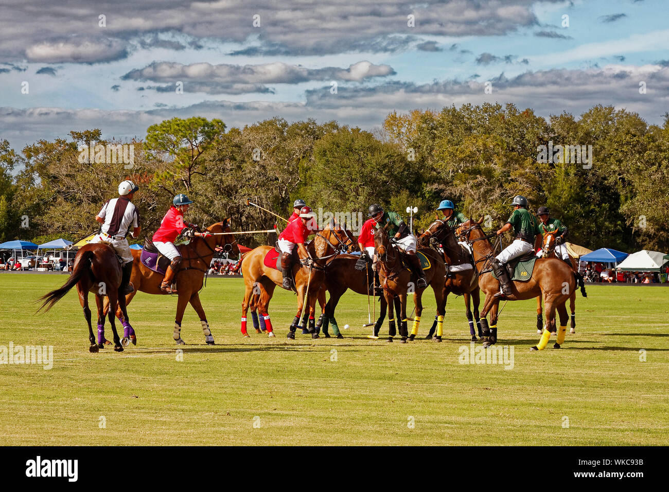 Fast pace hi-res stock photography and images - Alamy