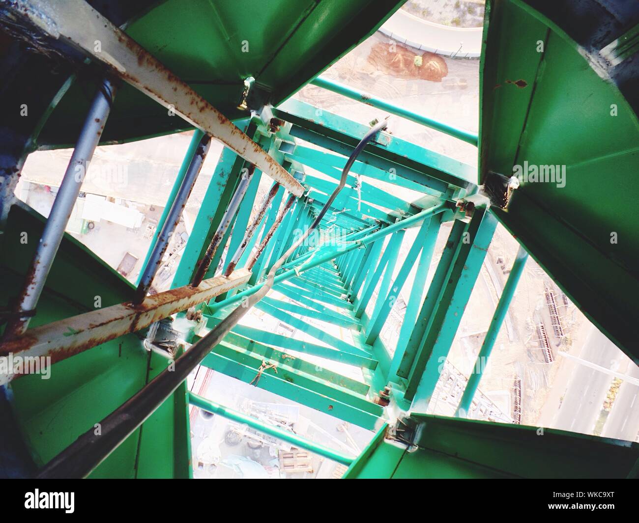 Crane shot hi-res stock photography and images - Alamy