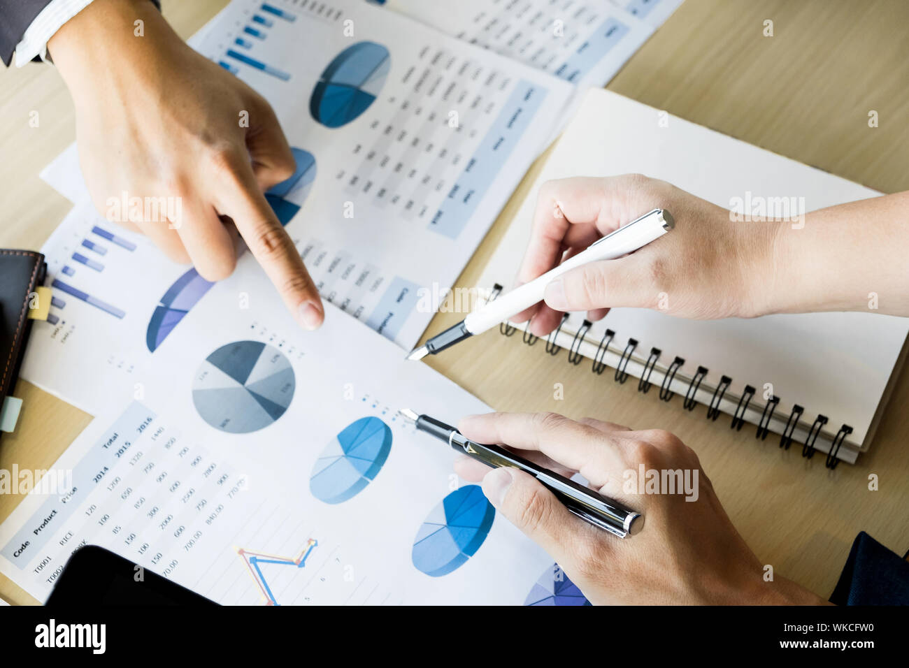 Working with chart hi-res stock photography and images - Alamy