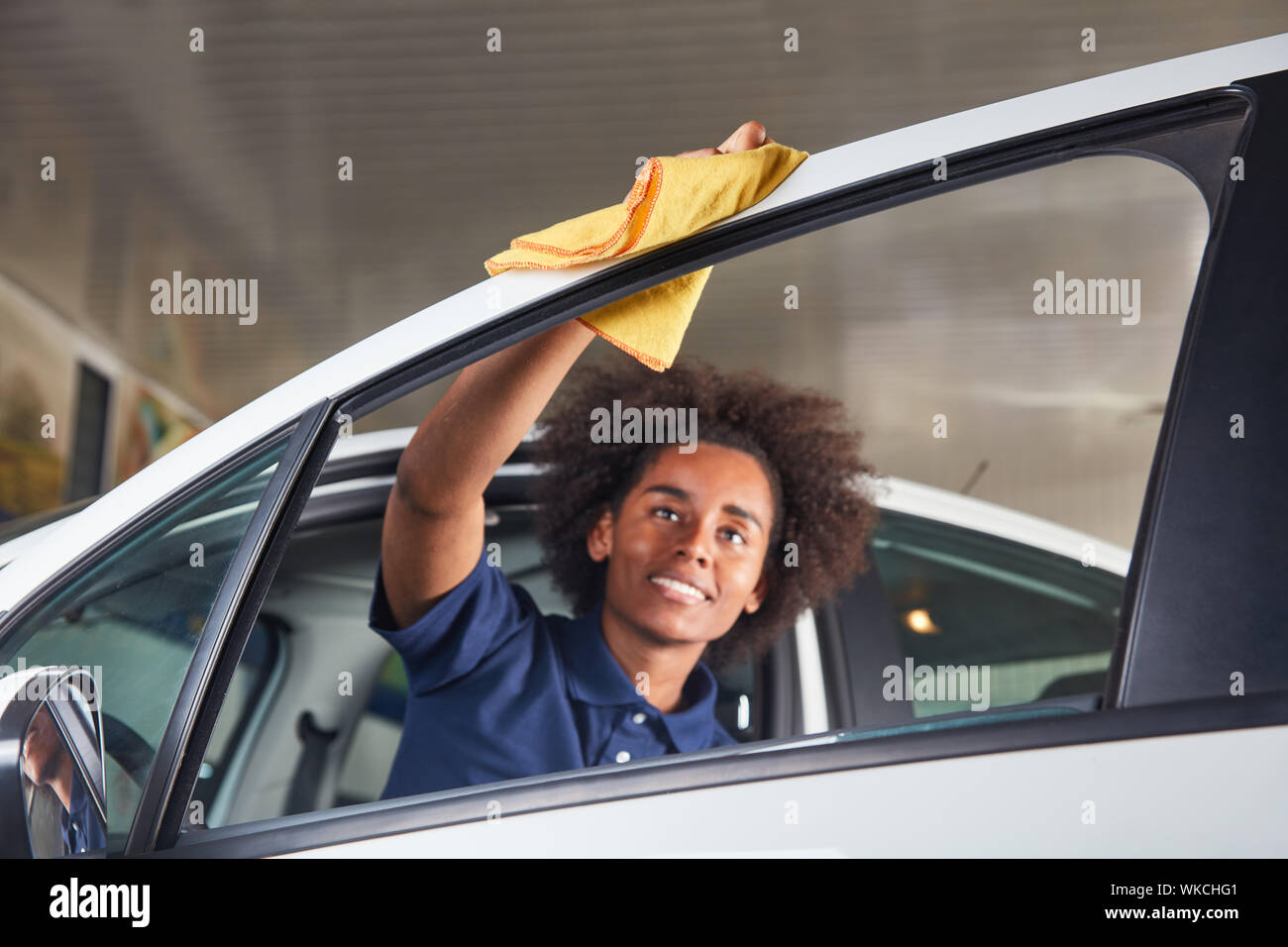 African car wash hi-res stock photography and images - Alamy