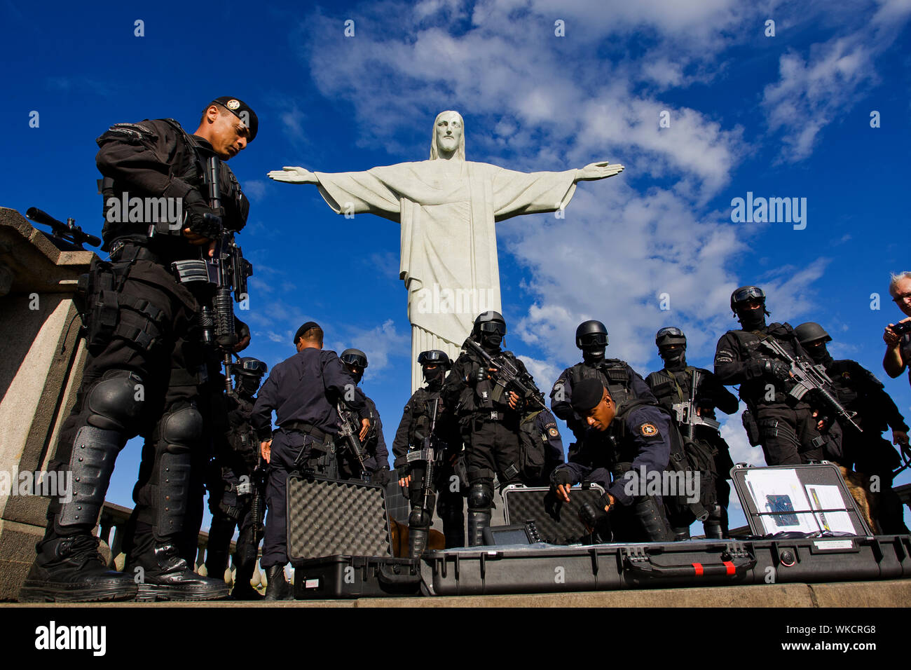 Members of the brazilian Special Force BOPE on a operation trainning at ...