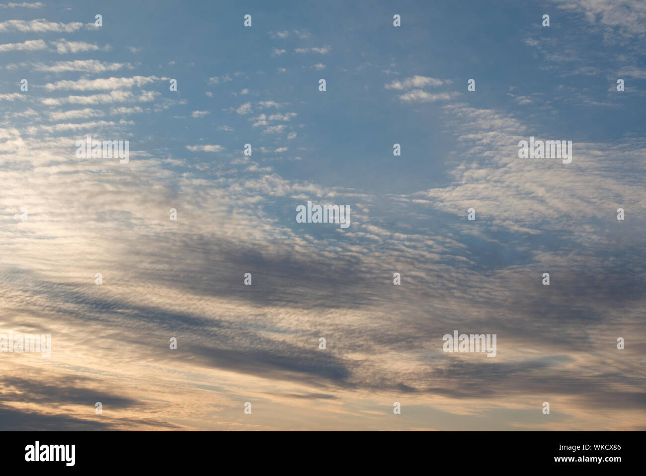 Altocumulus radiatus hi-res stock photography and images - Alamy