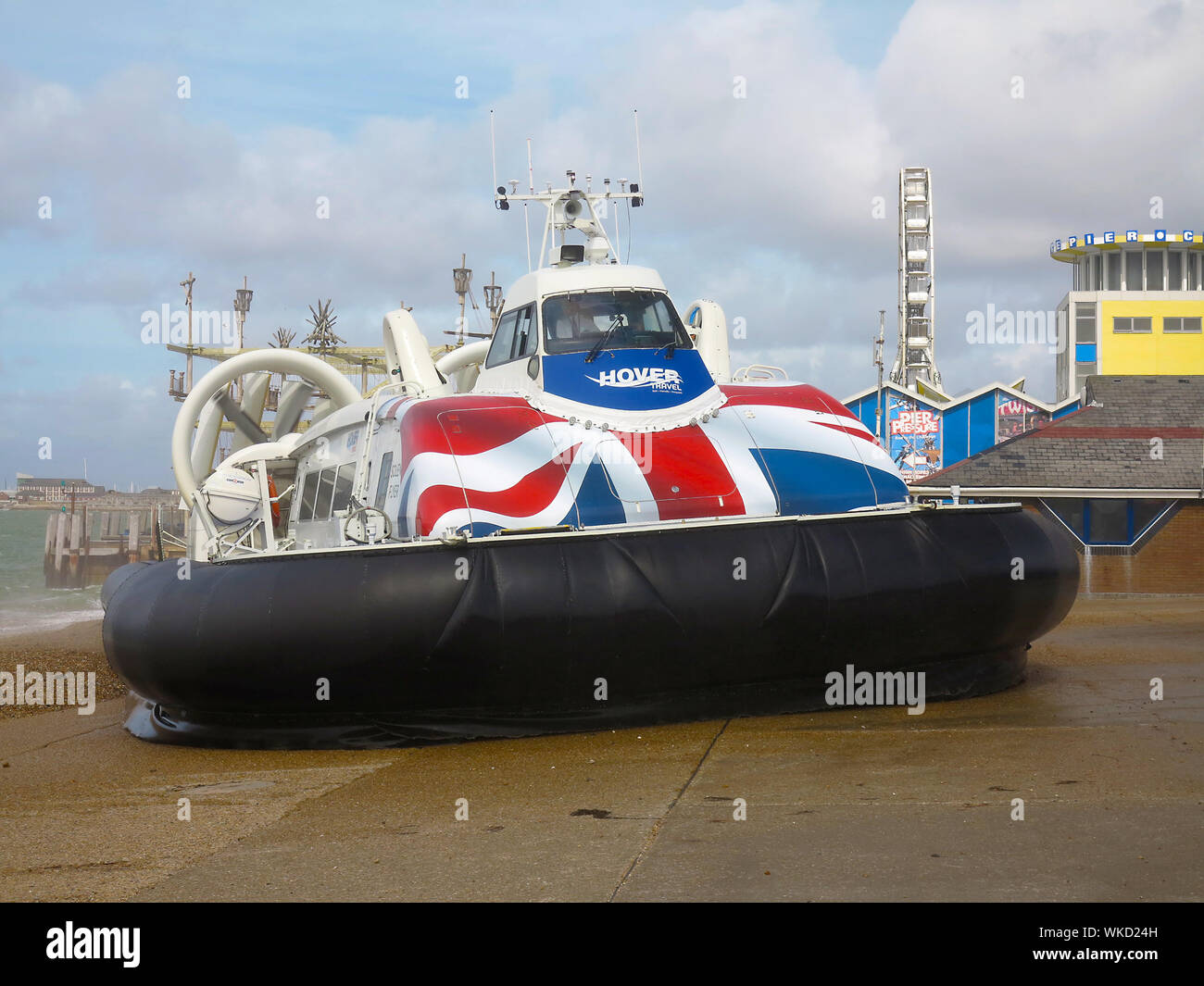 Hovercraft harbour hi-res stock photography and images - Alamy