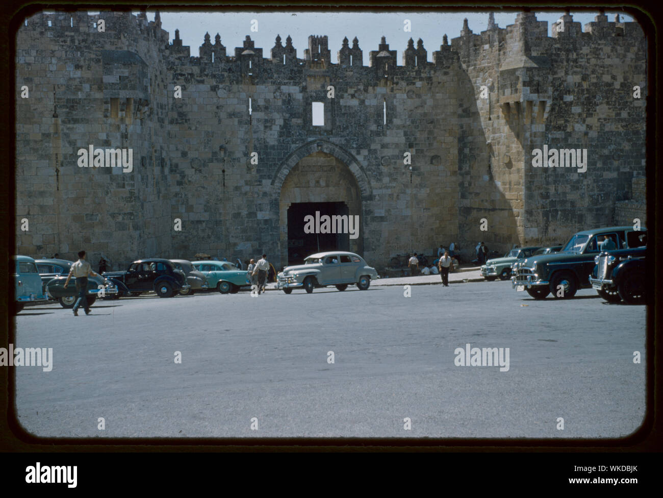 Jerusalem damascus gate hi-res stock photography and images - Alamy
