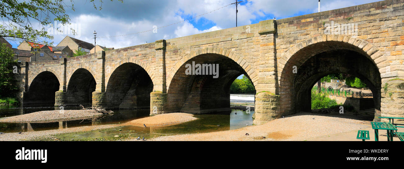 Summer view over the river Wharf bridge, Wetherby town, North Yorkshire ...