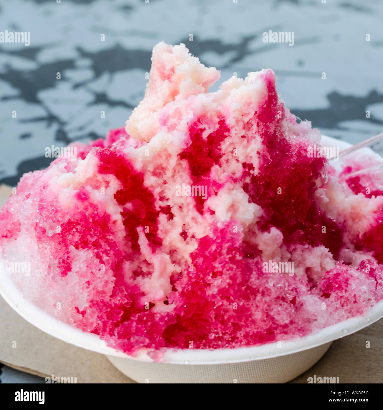 Shaved ice desert hi-res stock photography and images - Alamy