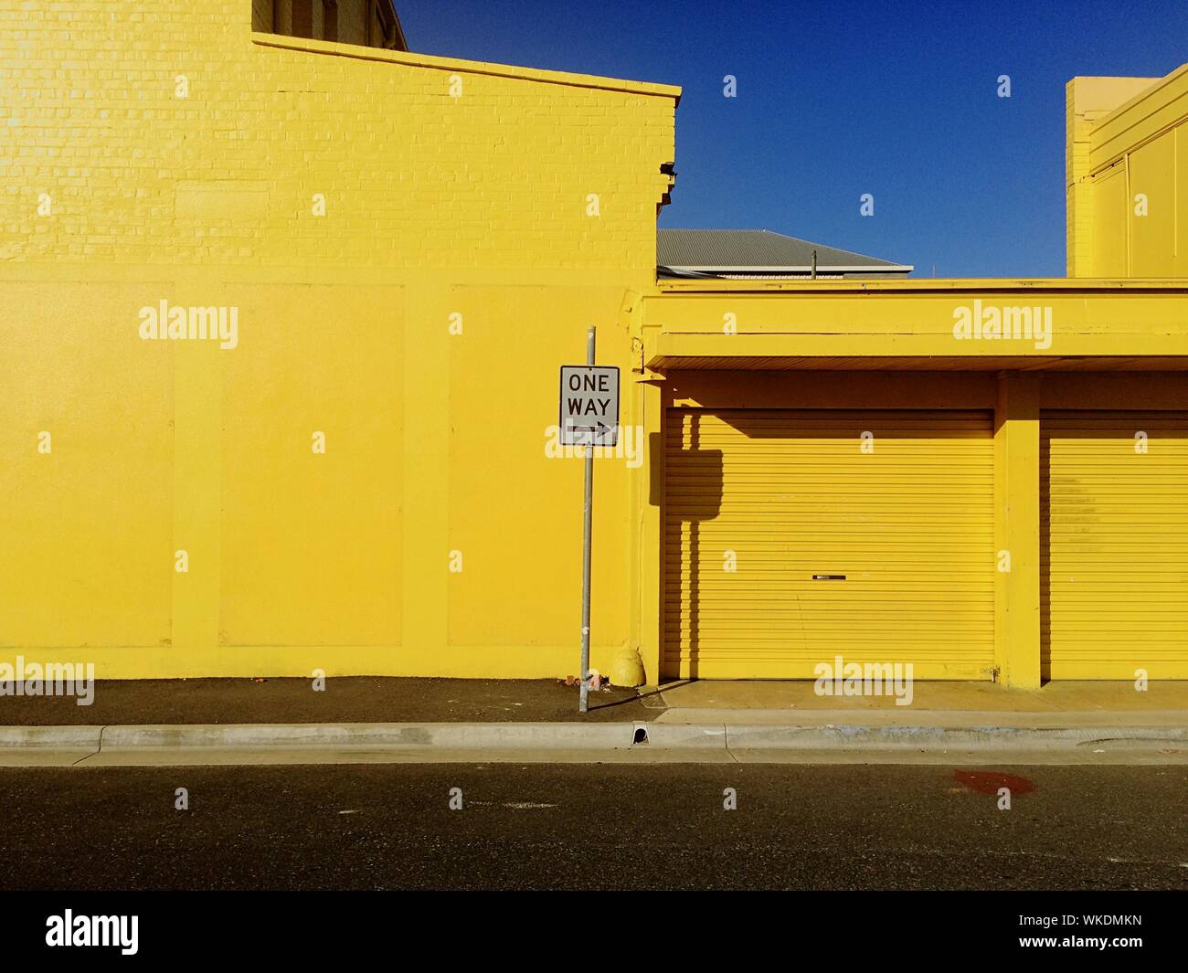 One store building hi-res stock photography and images - Alamy