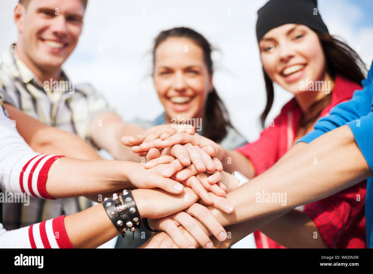 Teens greeting each other hi-res stock photography and images - Alamy