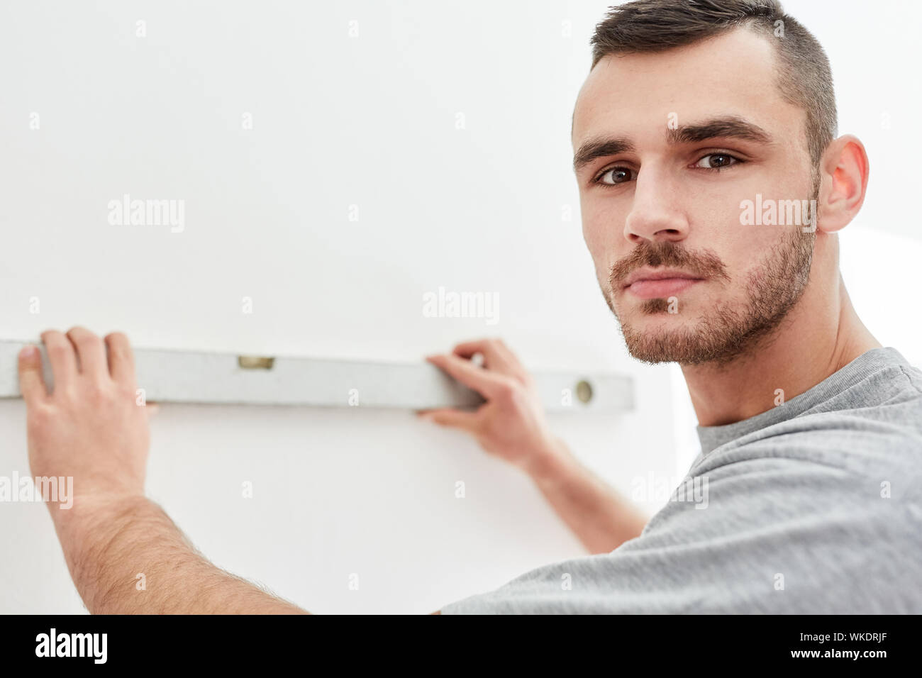 Man spirit level hi-res stock photography and images - Alamy