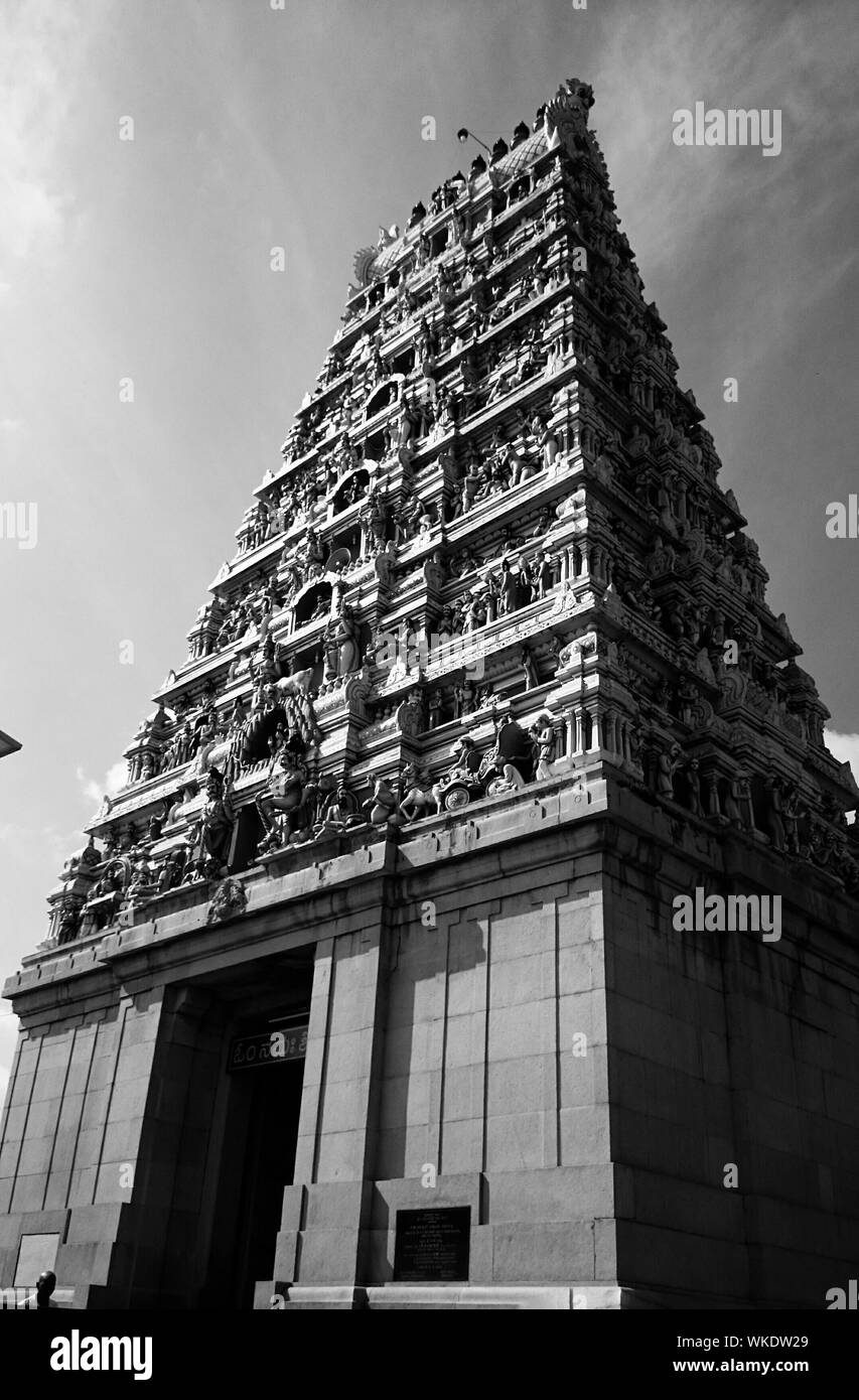 Hindu religion temple Black and White Stock Photos & Images - Alamy