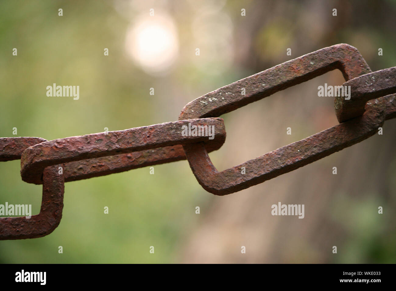 Iron chain railing hi-res stock photography and images - Alamy