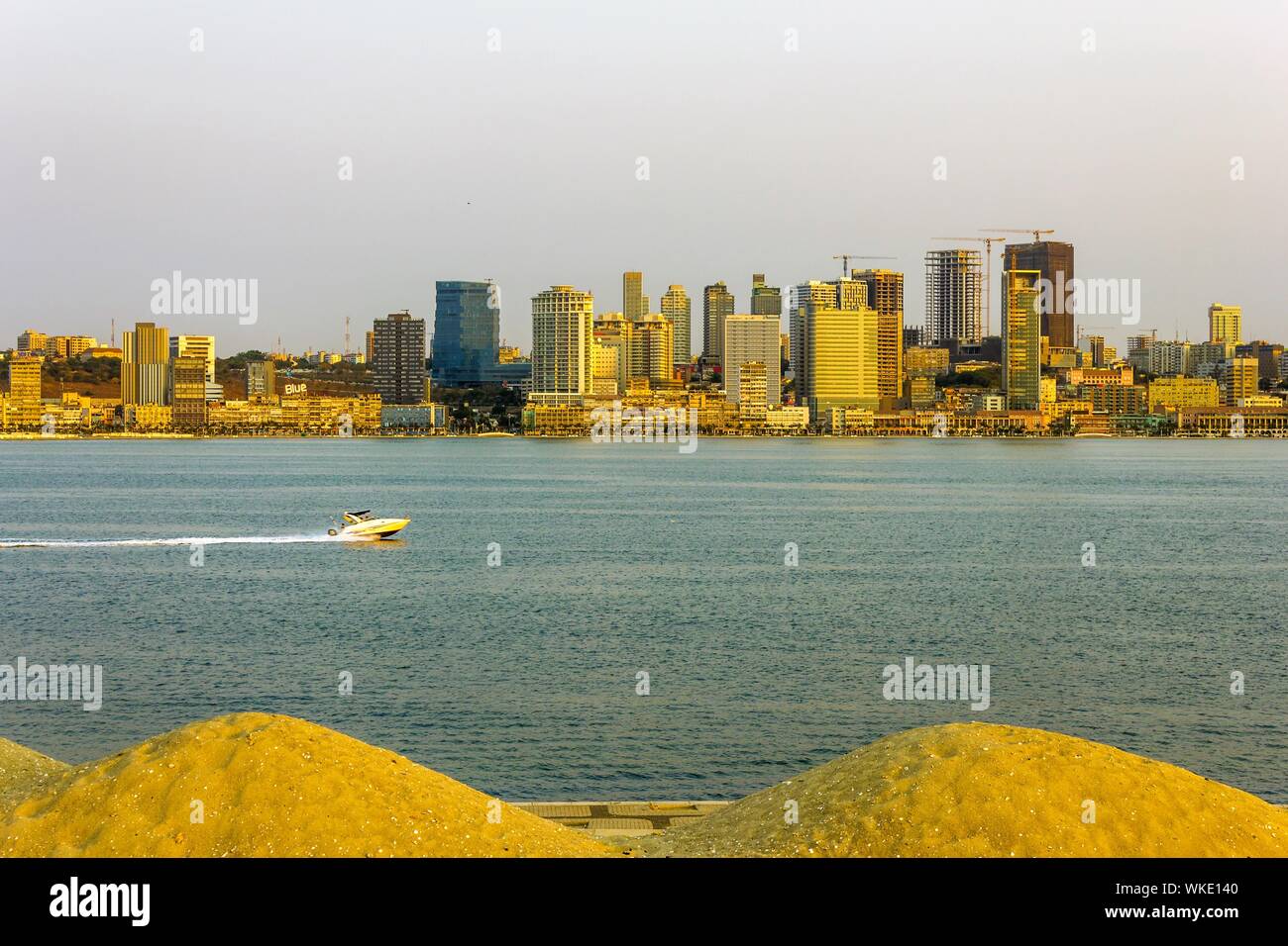 Luanda Skyline Stock Photos & Luanda Skyline Stock Images - Alamy