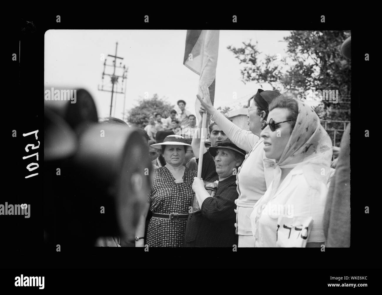 Paper labour Black and White Stock Photos & Images - Alamy