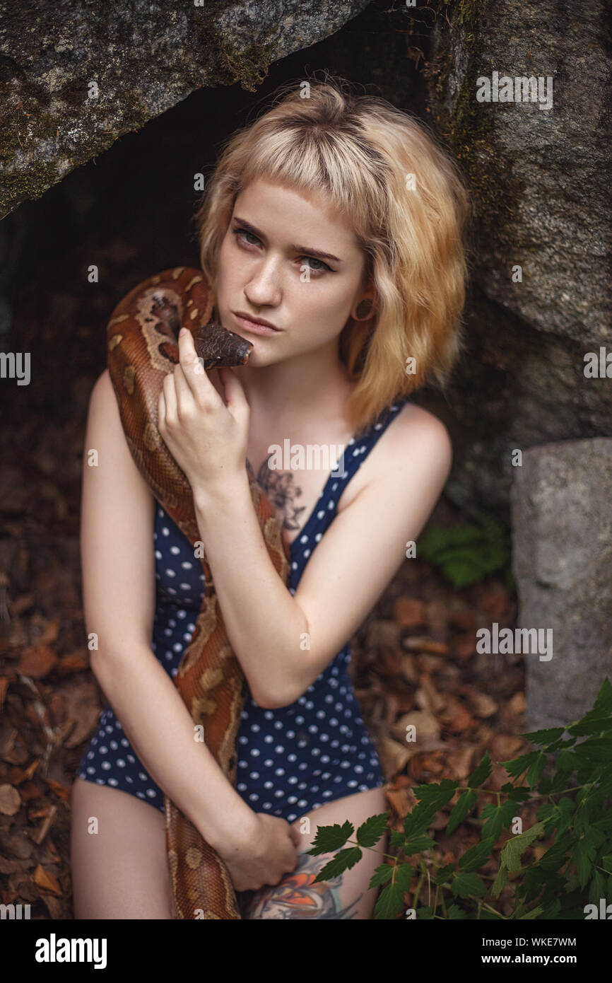 Tattoo snake hi-res stock photography and images - Alamy