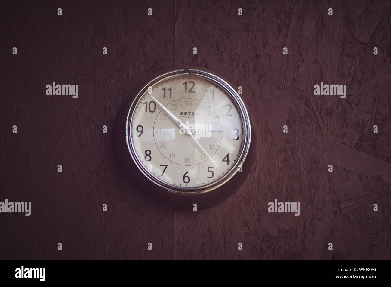 Old dusty clock hi-res stock photography and images - Alamy