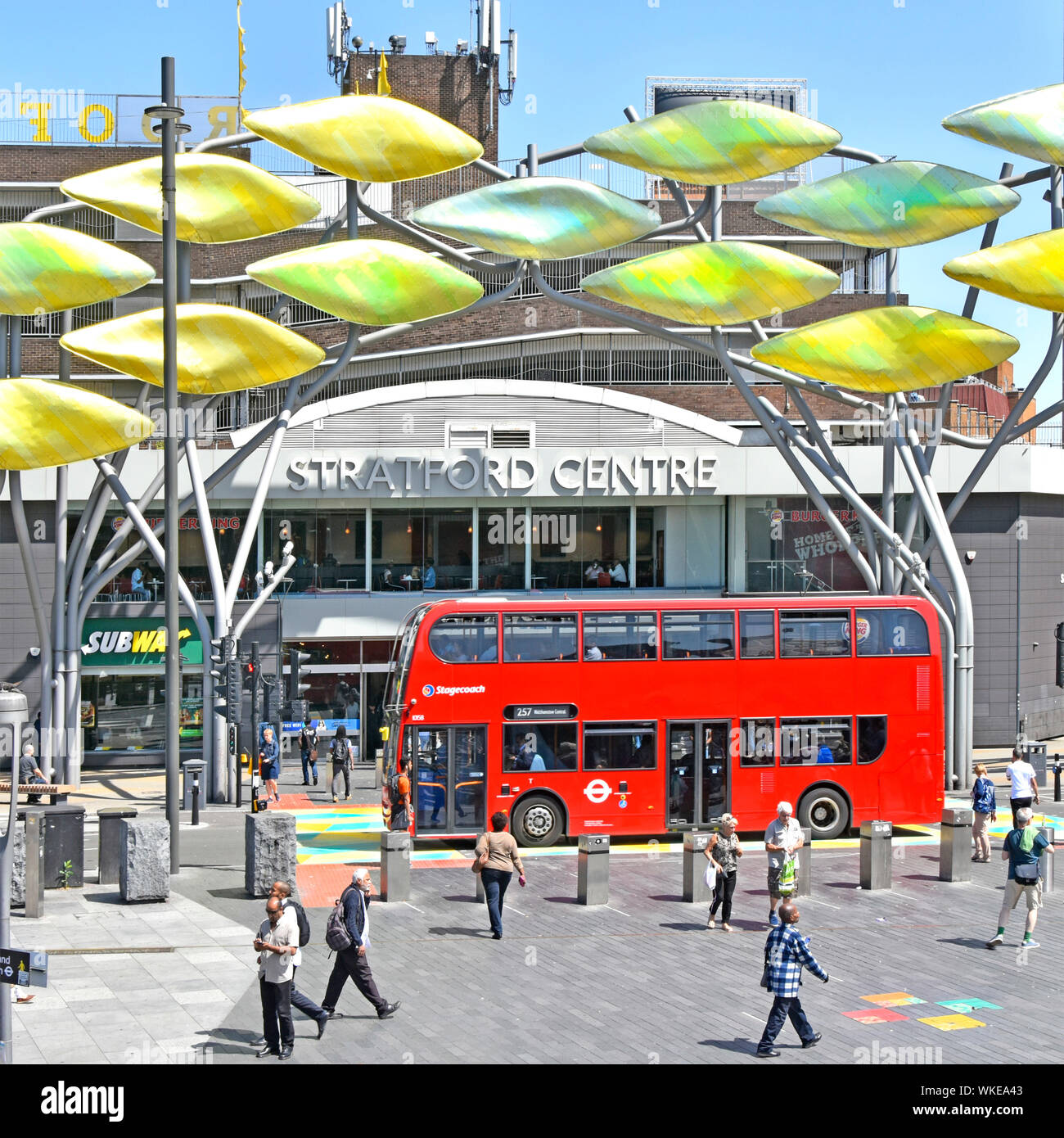 Stagecoach london bus hi-res stock photography and images - Alamy