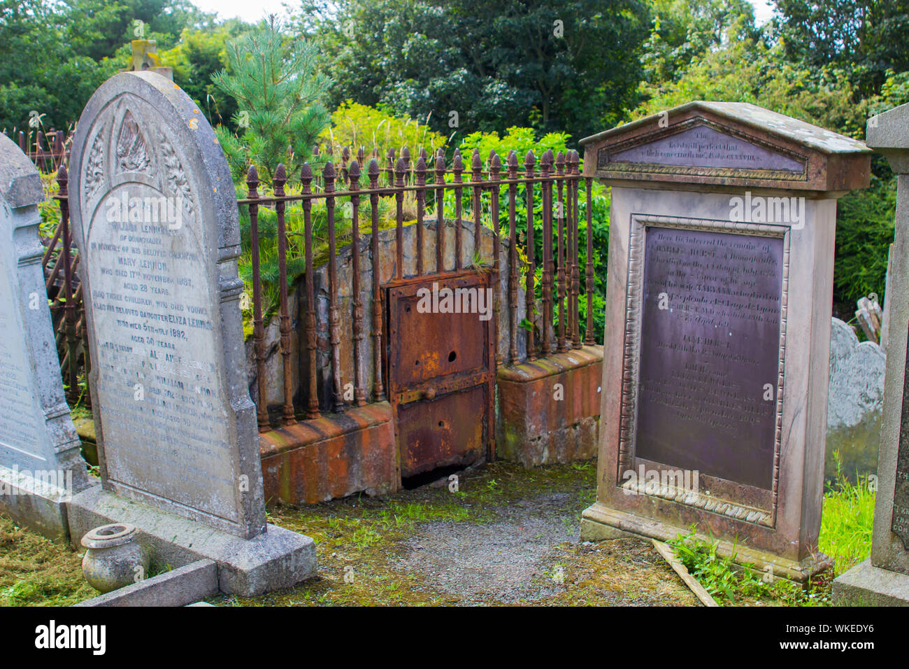 7 August 2019 A Hugenot crypt flanked by ancient head stones in the old ...