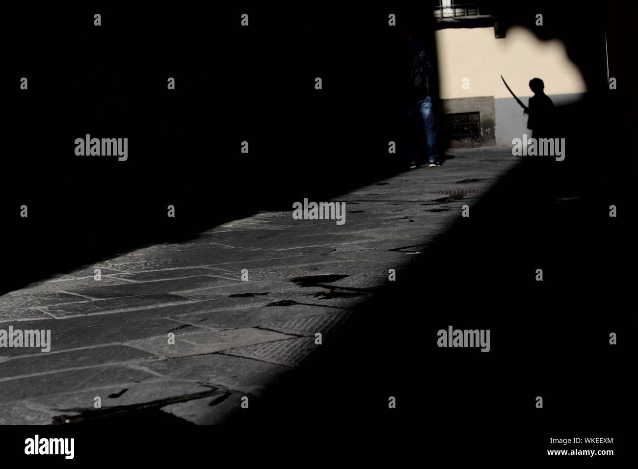 Alley shadow hi-res stock photography and images - Alamy