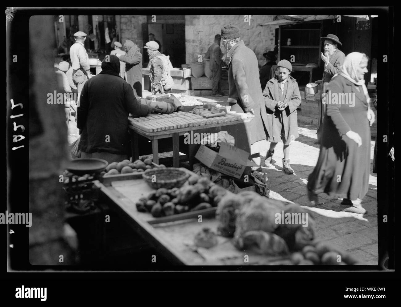 Shearim Black and White Stock Photos & Images - Alamy