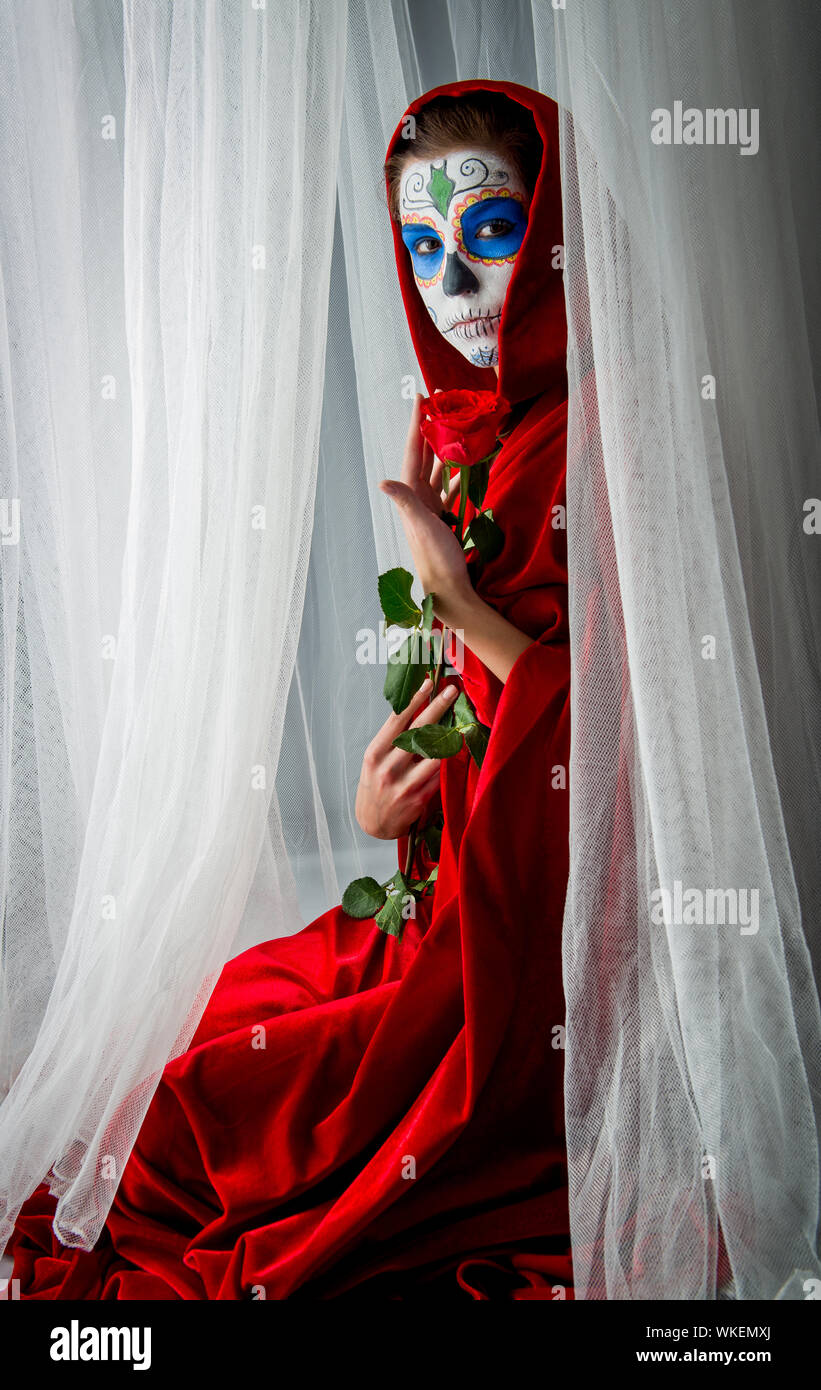 Disguised face hi-res stock photography and images - Alamy
