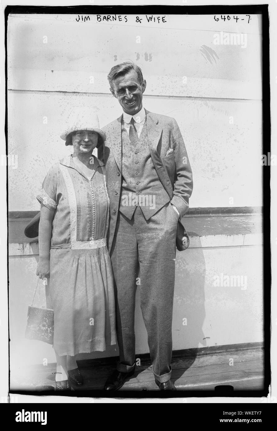Jim Barnes with wife Stock Photo - Alamy