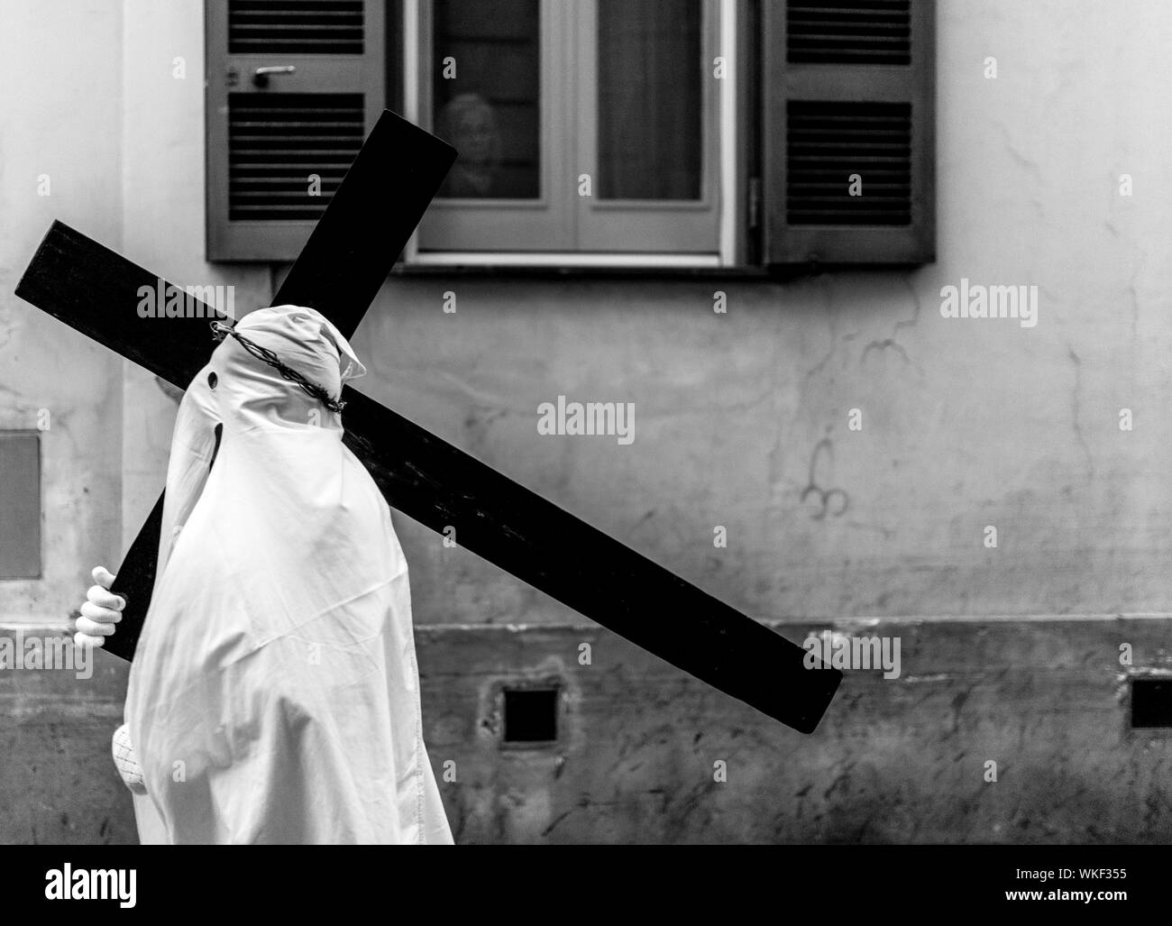 Carrying of the cross Black and White Stock Photos & Images - Alamy