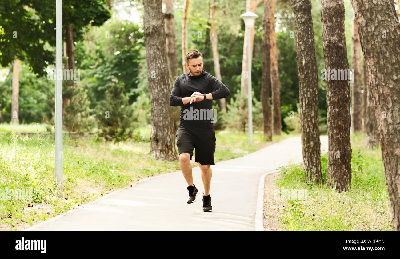 Pulse detector hi-res stock photography and images - Alamy