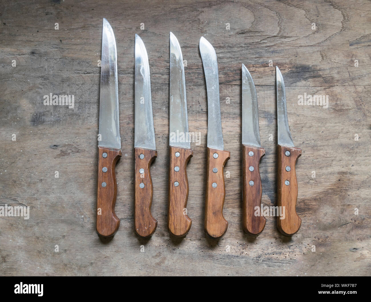 Row of knives hi-res stock photography and images - Alamy