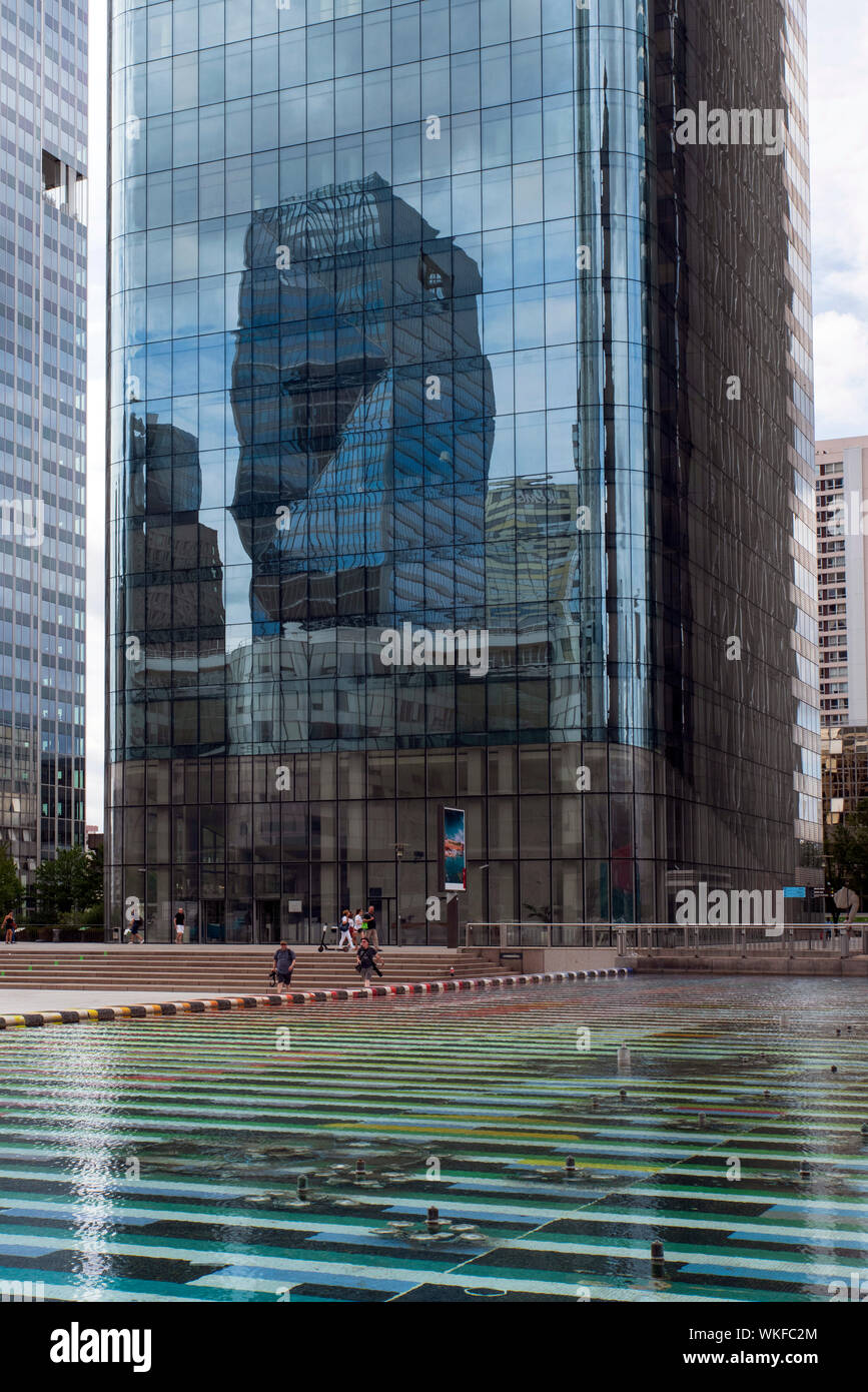 Skyscrapers tall office buildings at la defense in paris hi-res stock ...