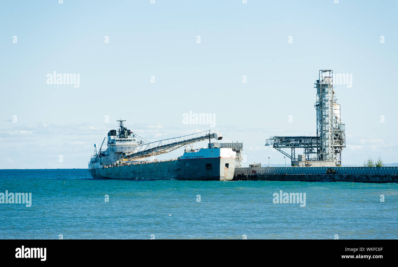 MISSISSAUGA, ONTARIO, CANADA - SEPTEMBER 30, 2017: The self-unloading ...