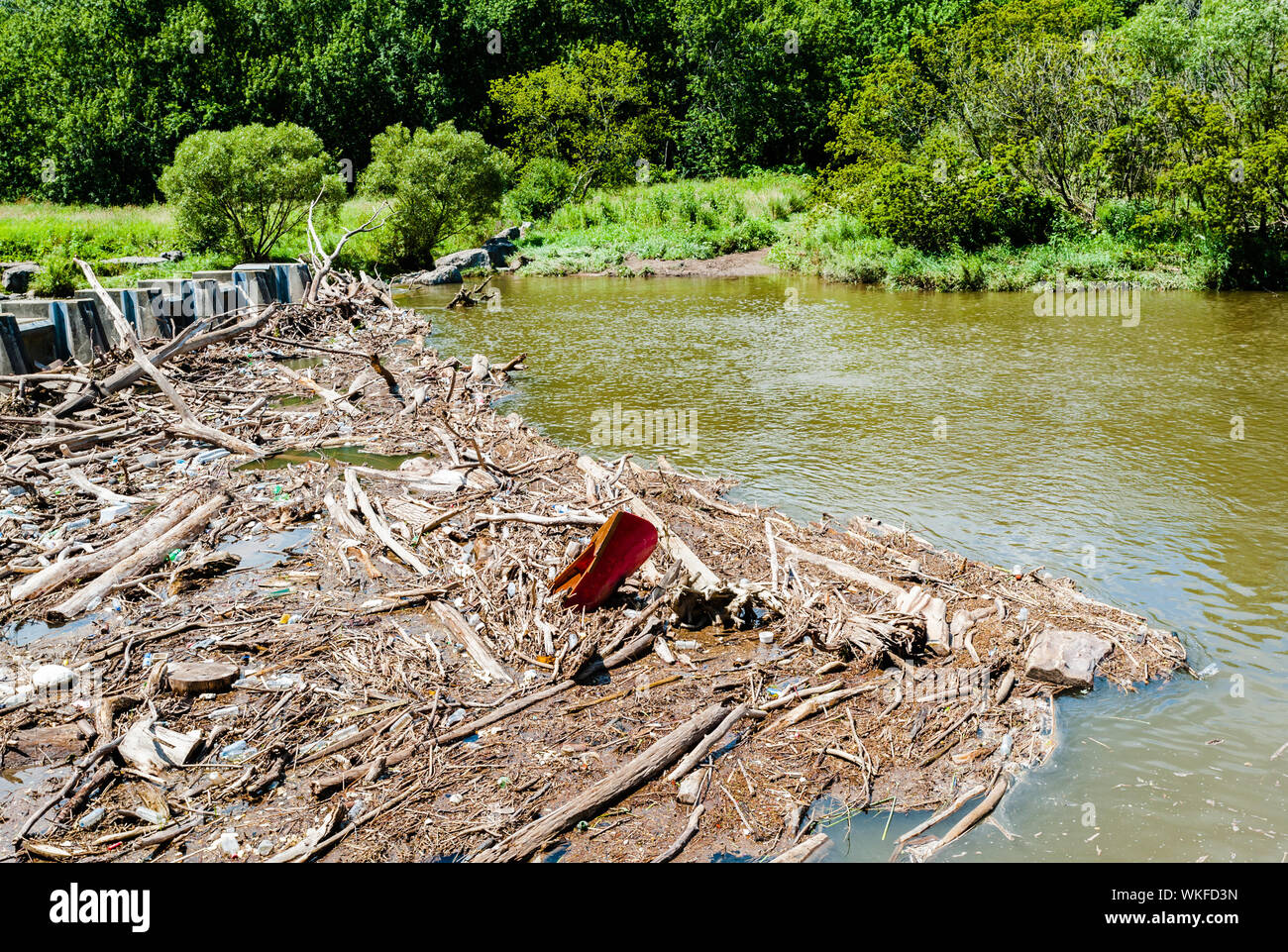 Debris barrier in river hi-res stock photography and images - Alamy