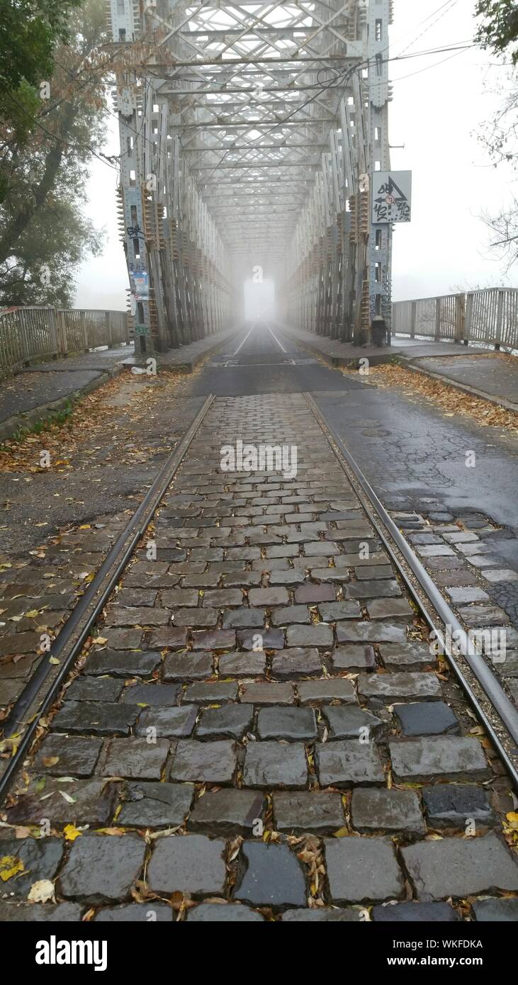 Stone railroad bridge hi-res stock photography and images - Alamy