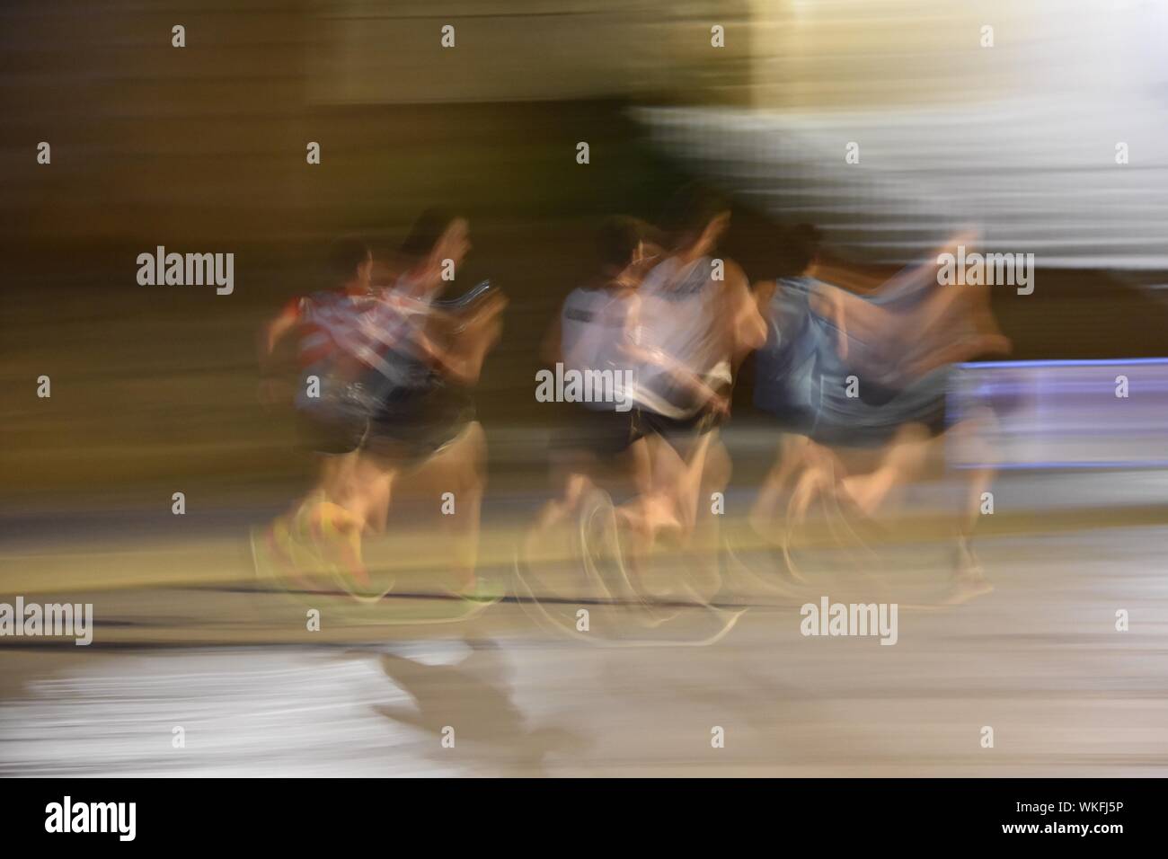 The marathon clothing hi-res stock photography and images - Alamy