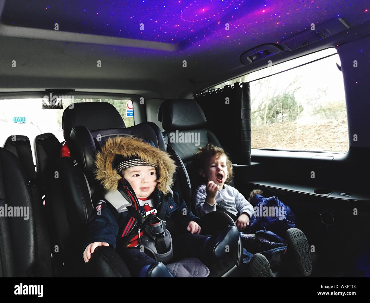 Luxurious car hi-res stock photography and images - Alamy