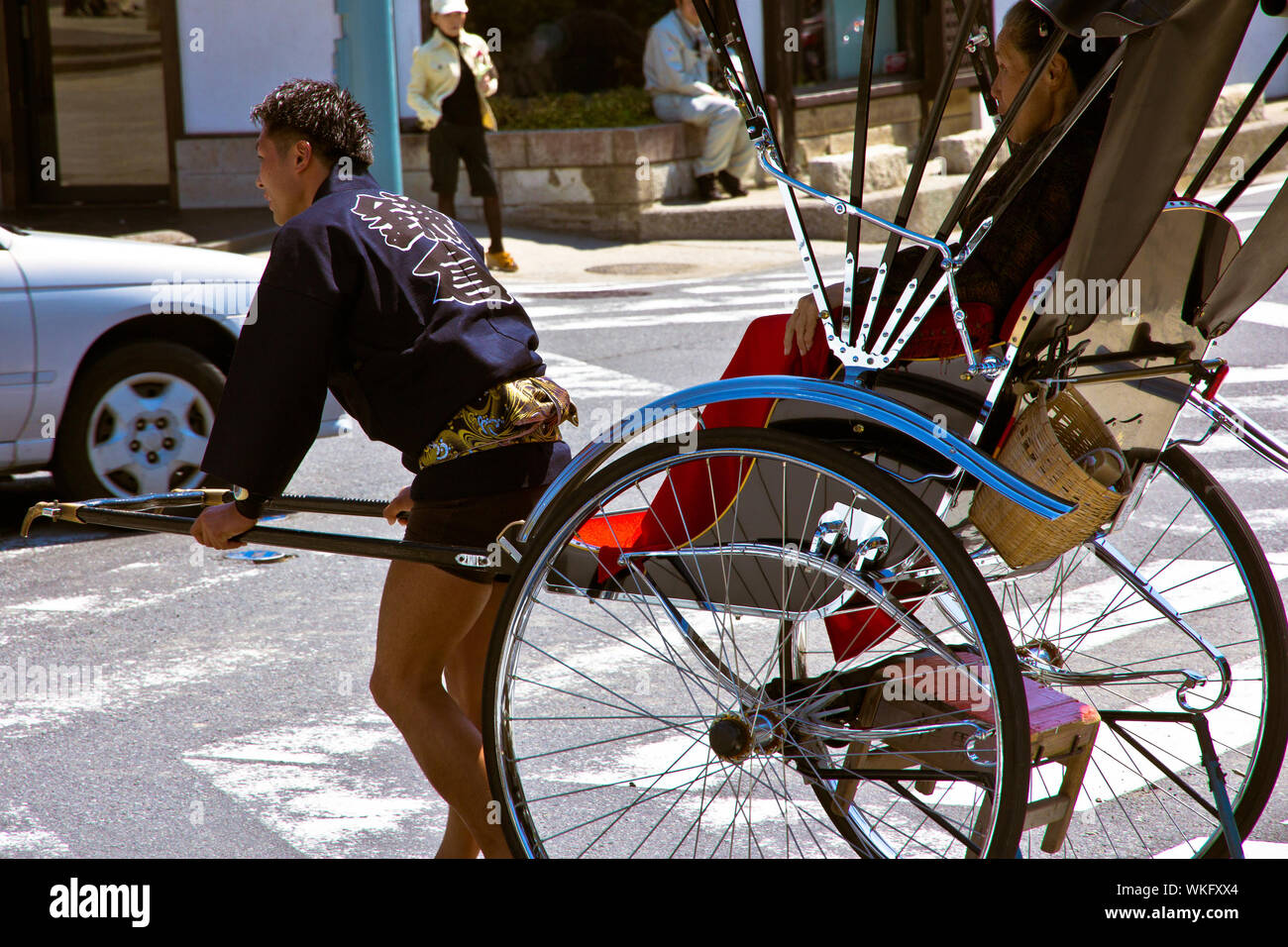 Indian rickshaw carrying people hi-res stock photography and images - Alamy