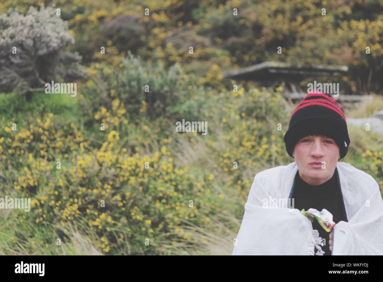 Shivering hi-res stock photography and images - Alamy