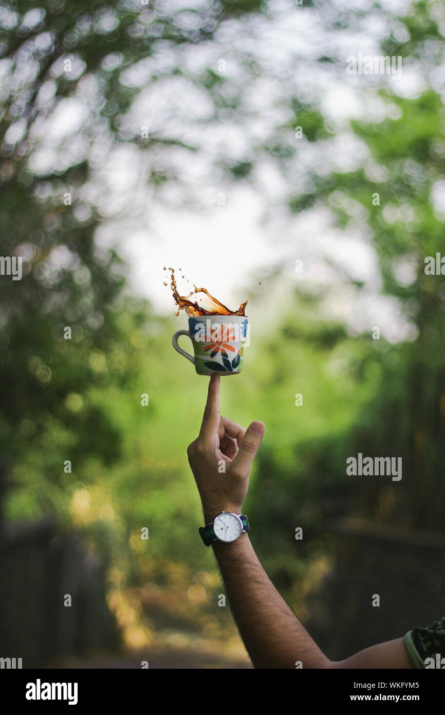 Mumbai tea hi-res stock photography and images - Alamy