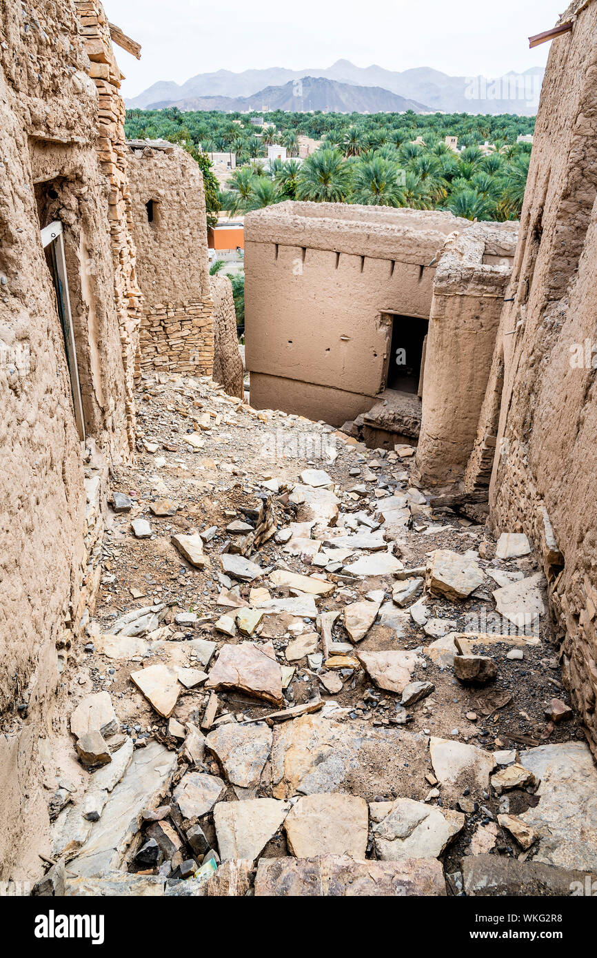 Image of ruins in Birkat al mud in Oman Stock Photo - Alamy