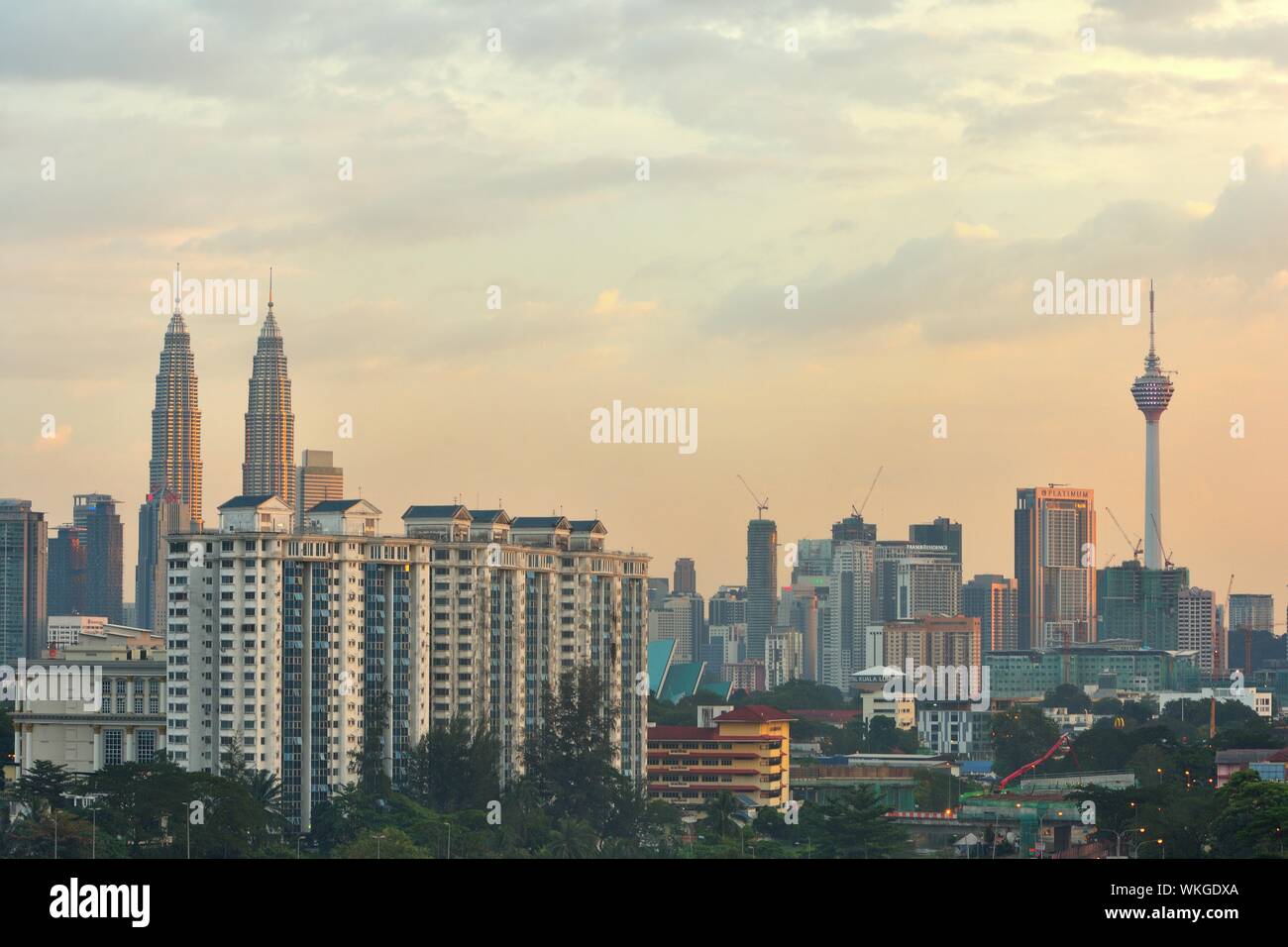 Menara petronas hi-res stock photography and images - Alamy