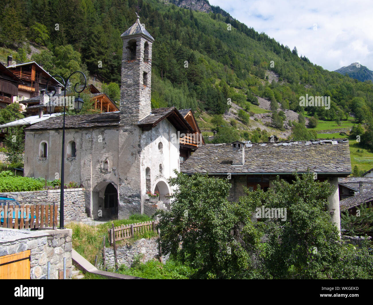 Rustic buildings hi-res stock photography and images - Alamy